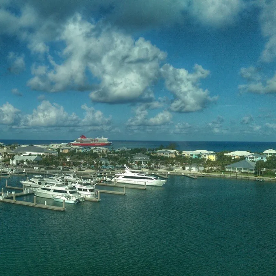 Bimini Ferry Guide 2026: Schedule, Prices & Hotels | BahamasHopping